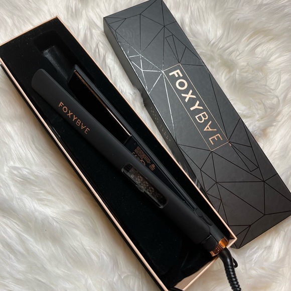 Foxy Bae | Accessories | Rose Gold Flat Iron | Poshmark